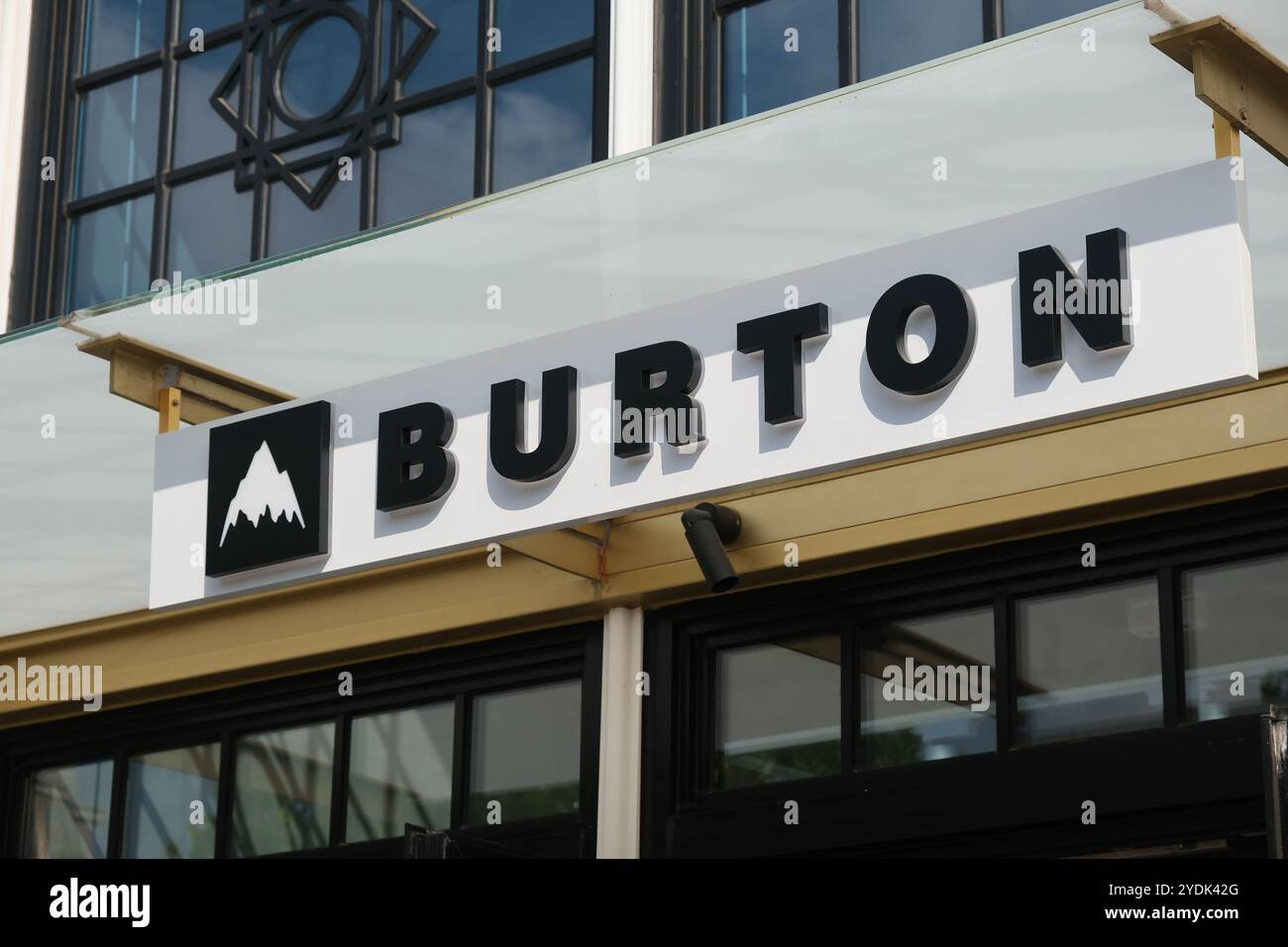 Burton shop sign hi-res stock photography and images - Alamy