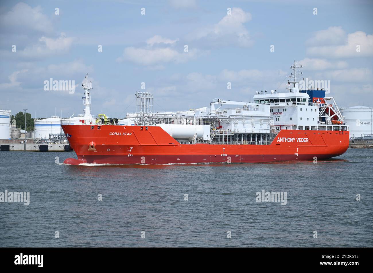 LPG tanker CORAL STAR leaves the port of Klaipeda Stock Photo - Alamy