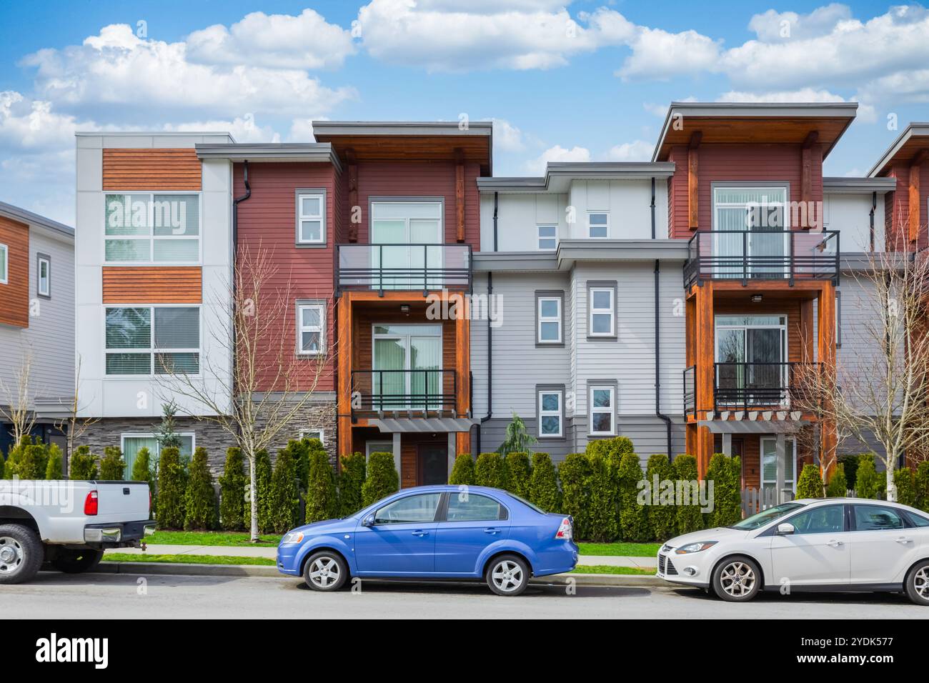 New Modern Apartment Buildings in Vancouver BC. Canadian modern ...
