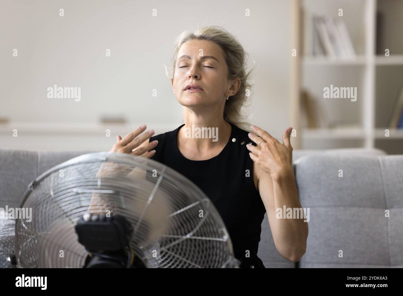 Elderly people suffering from heat hi-res stock photography and images ...