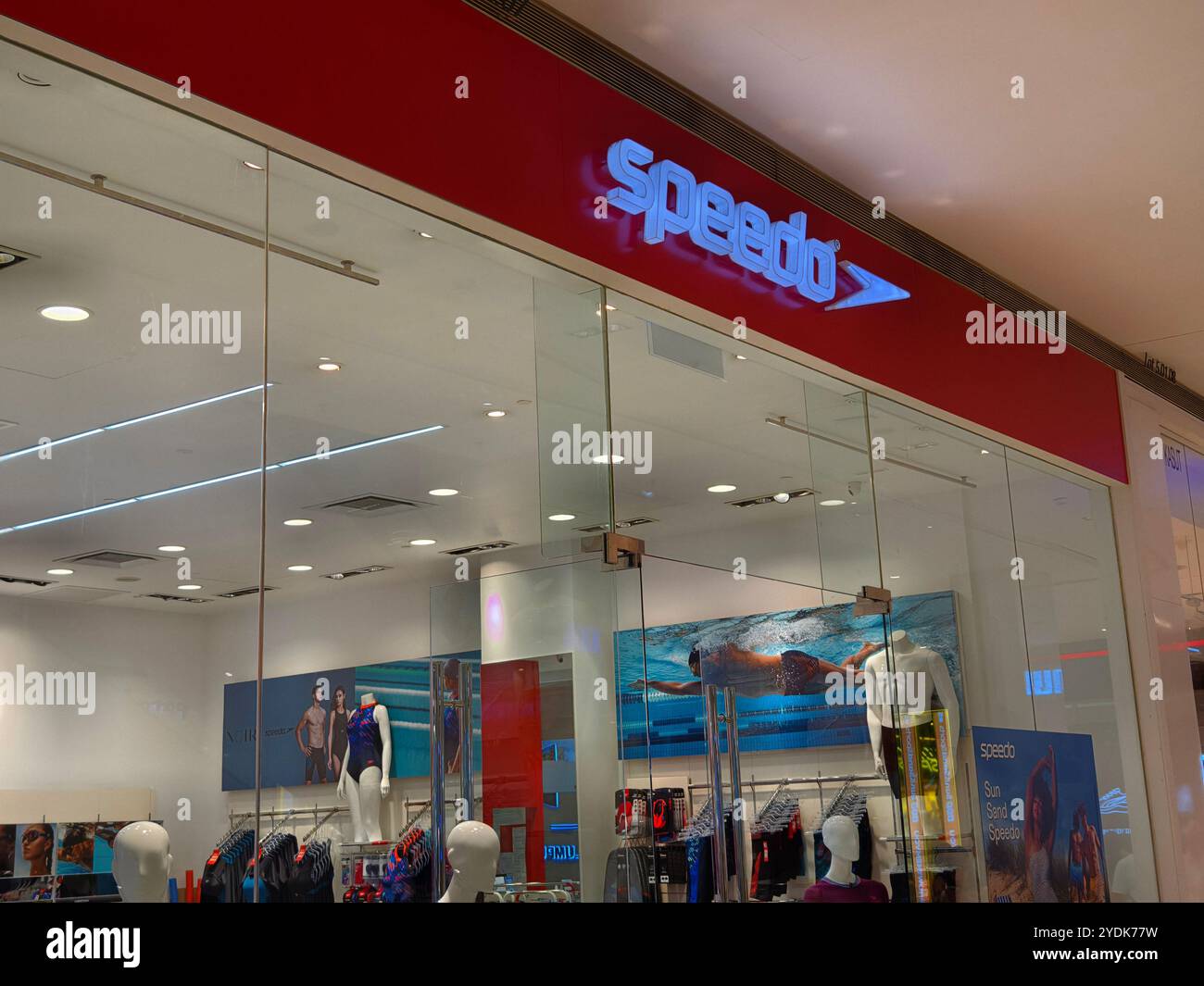 Speedo branding hi-res stock photography and images - Alamy