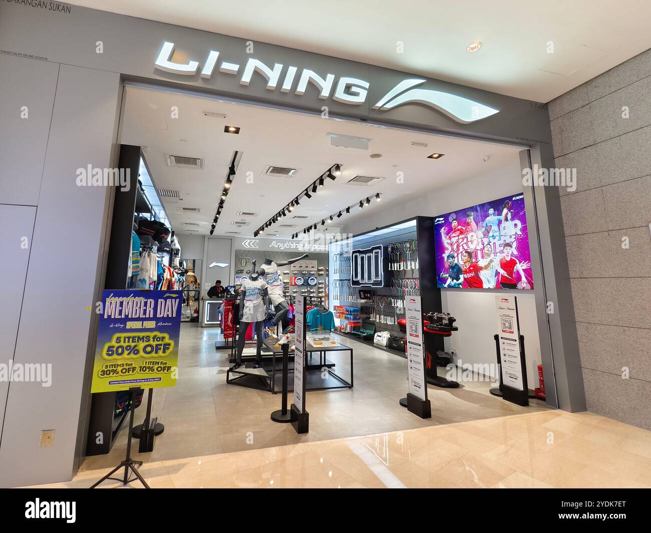 Li ning logo hi-res stock photography and images - Alamy