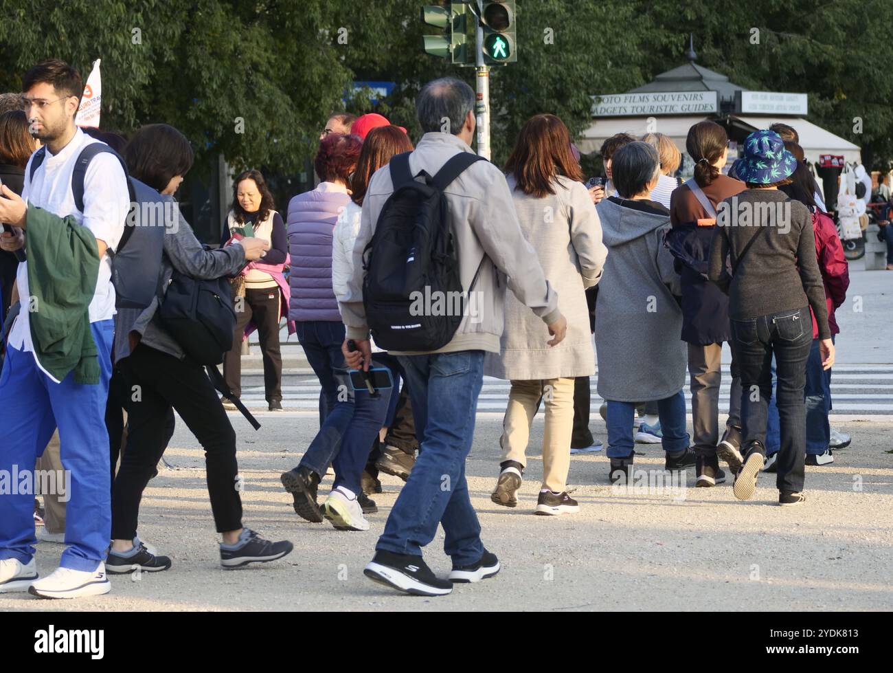 Many groups of Asian tourists visit the city of Milan, the world ...