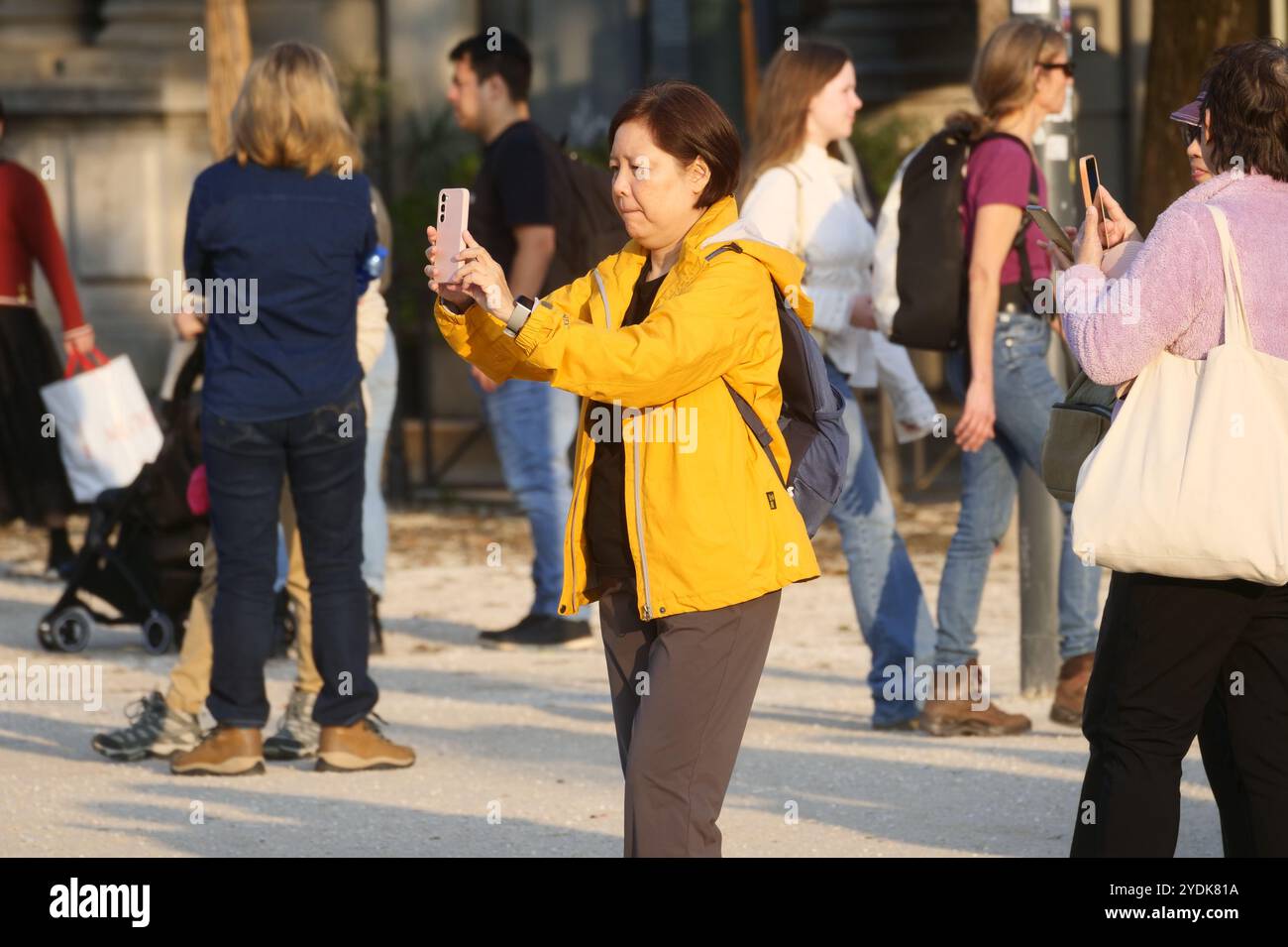 Many groups of Asian tourists visit the city of Milan, the world ...
