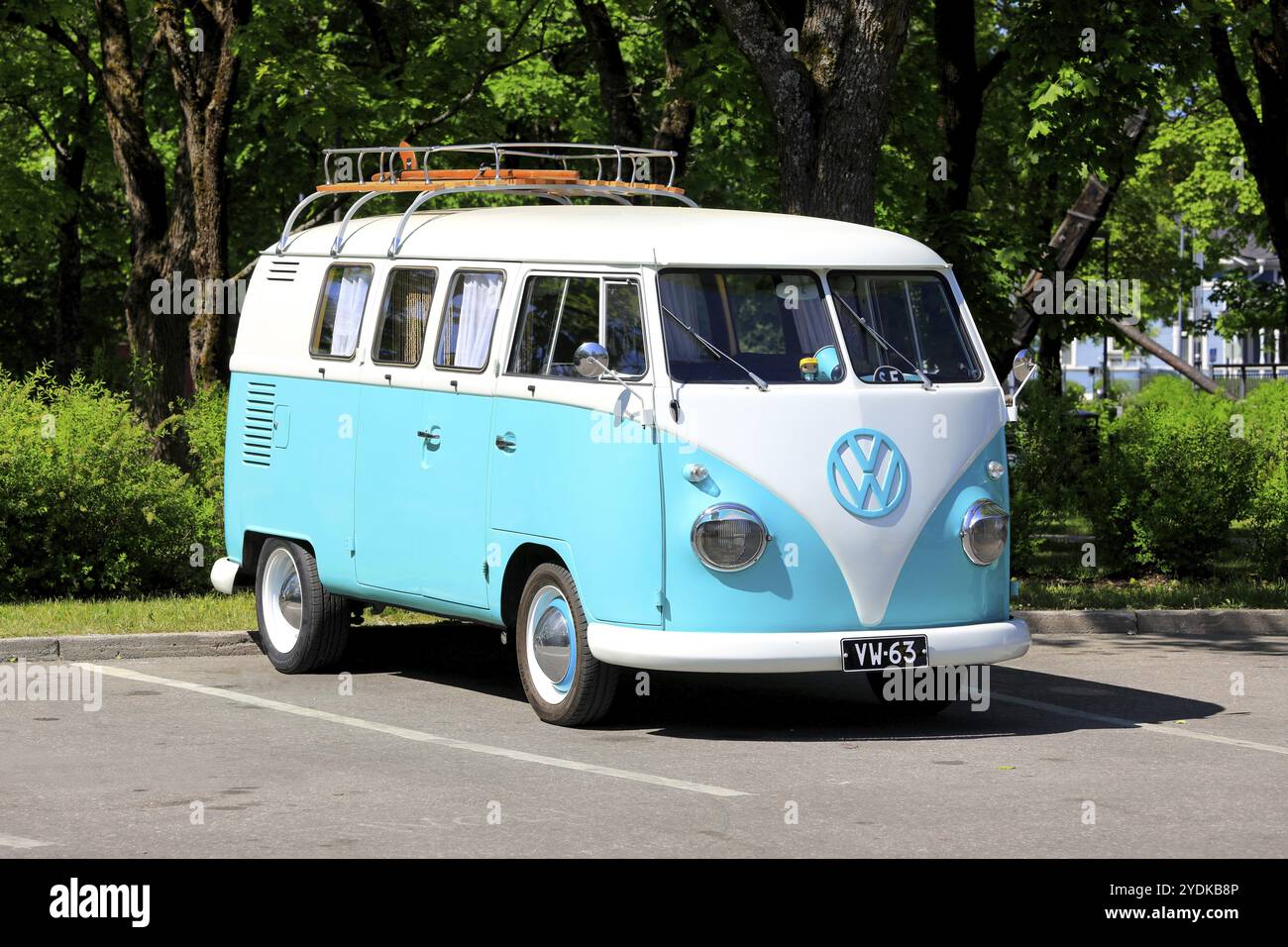 No parking 1963 hi-res stock photography and images - Alamy