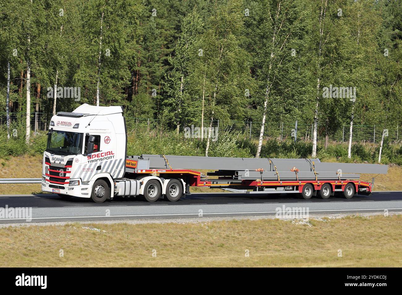 Long heavy load hi-res stock photography and images - Alamy