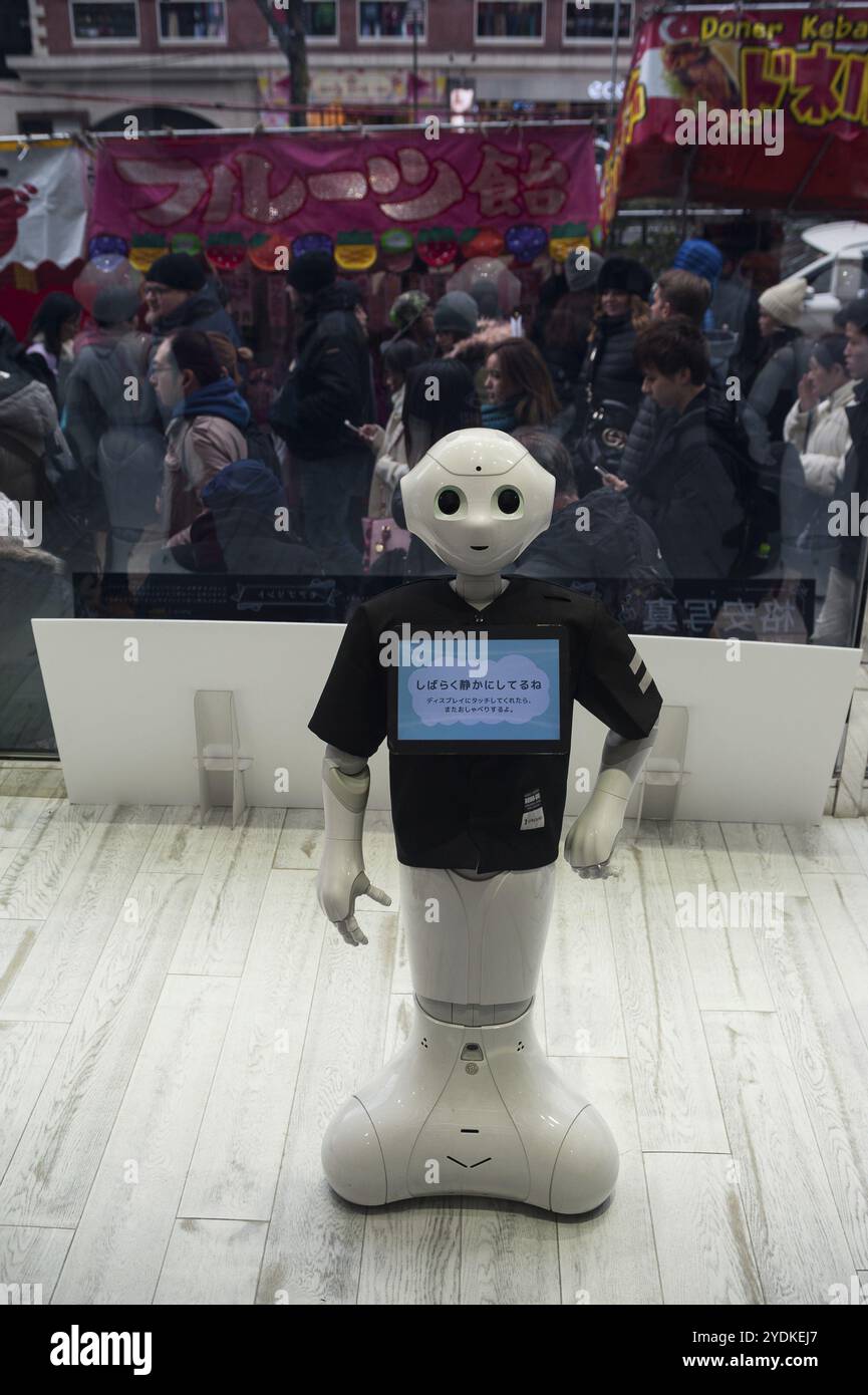 31.12.2017, Tokyo, Japan, Asia, A semi-humanoid robot from the Pepper ...