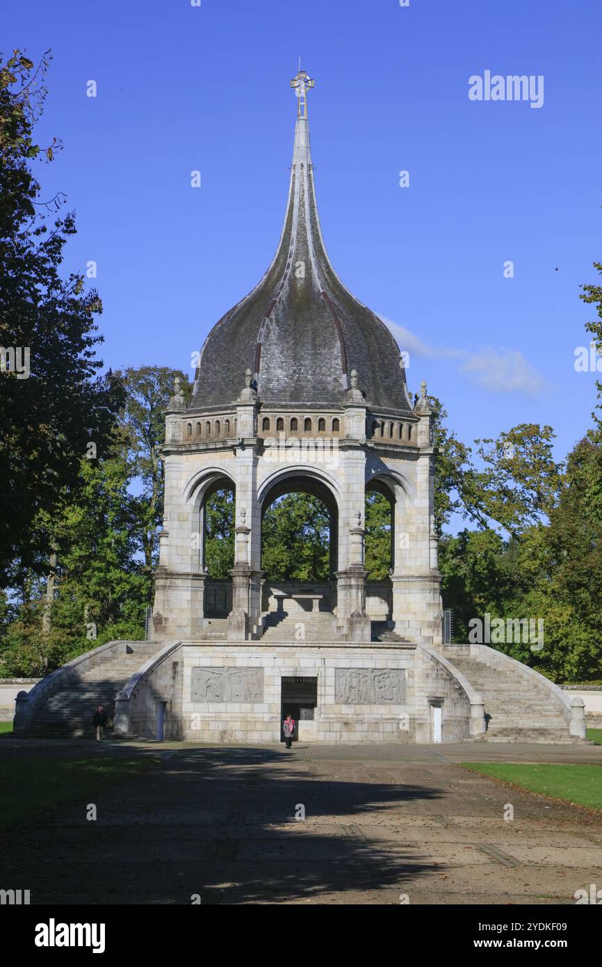 Memorial to the fallen of the 1st World War at the 19th century Sainte ...