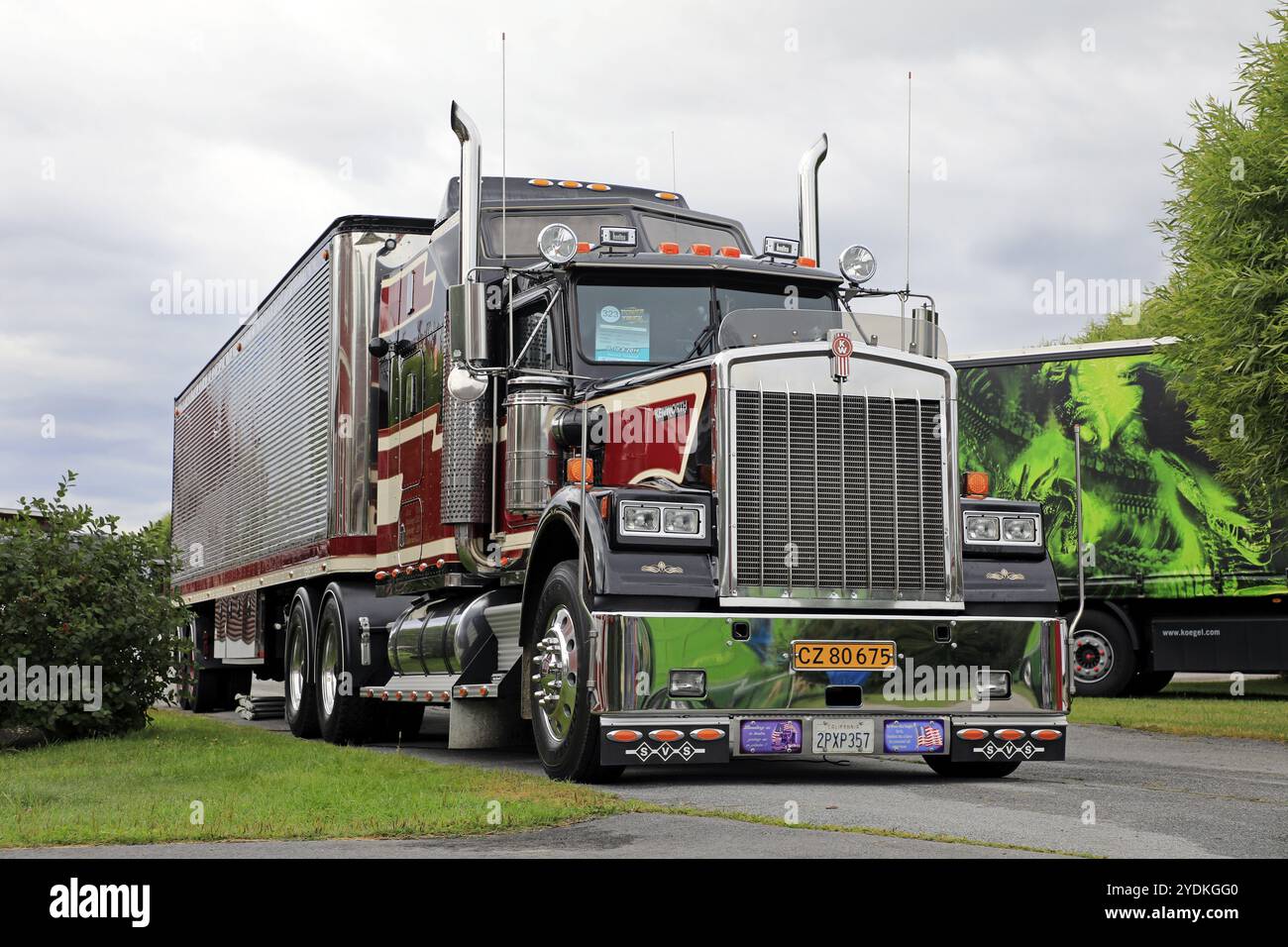 Lorry truck on show classic hi-res stock photography and images - Alamy
