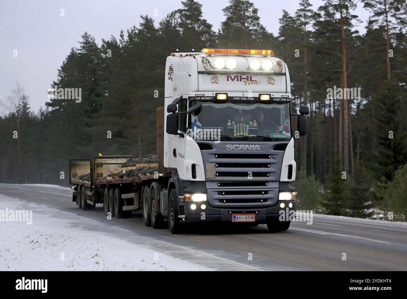 Rebar truck hi-res stock photography and images - Alamy