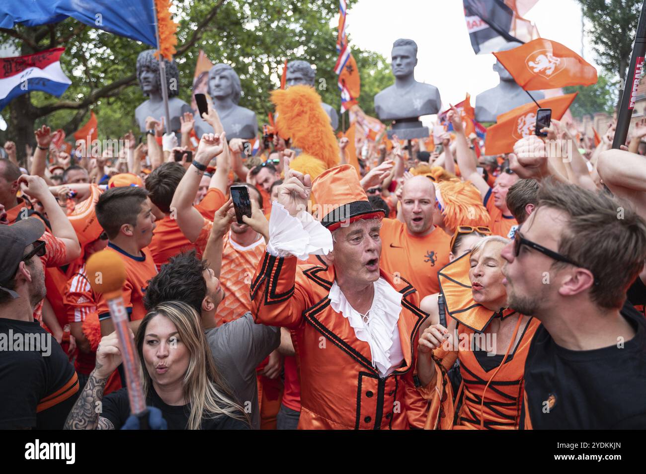 Excited euphoria many people hi-res stock photography and images - Alamy