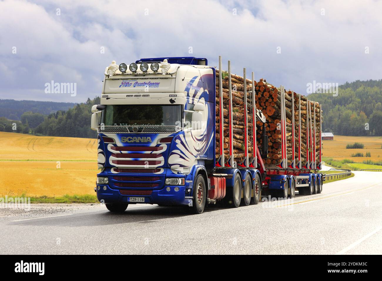 Weather and transport hi-res stock photography and images - Alamy