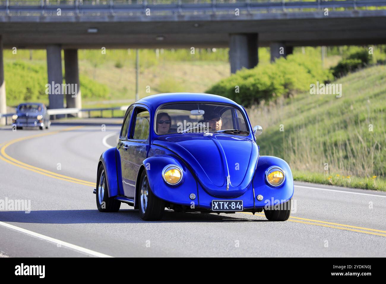 Cruising cars 1970s hi-res stock photography and images - Alamy