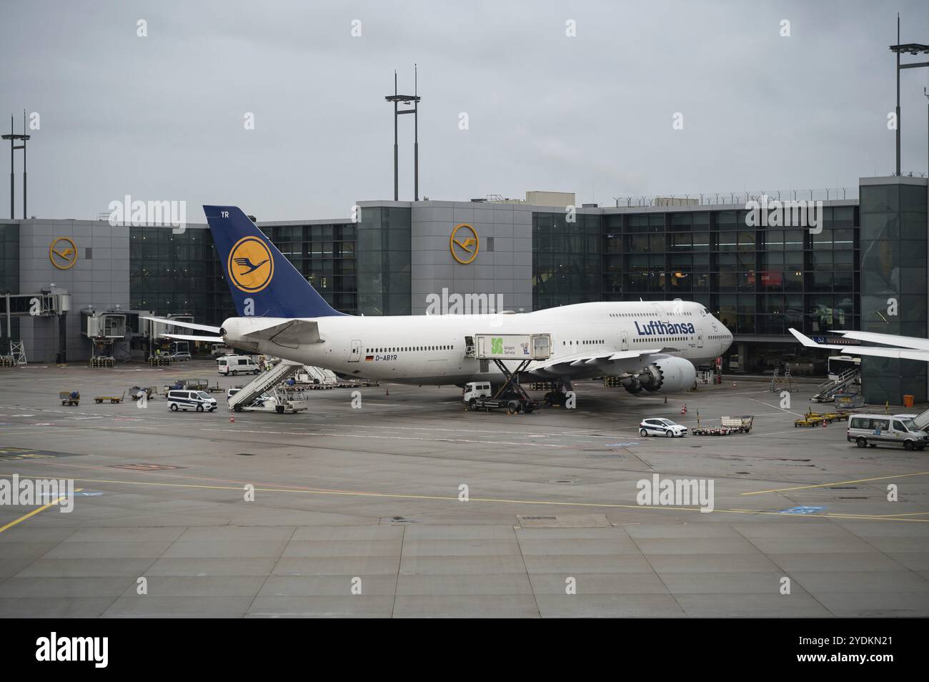 04/08/2023, Frankfurt, Hesse, Germany, Europe, A Lufthansa Boeing 747-8 ...