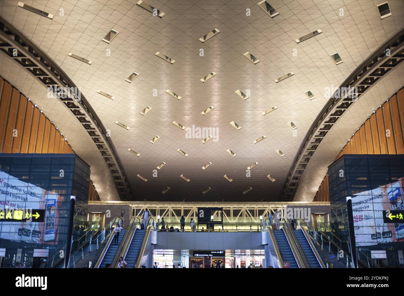 Doha hamad international airport view hi-res stock photography and ...