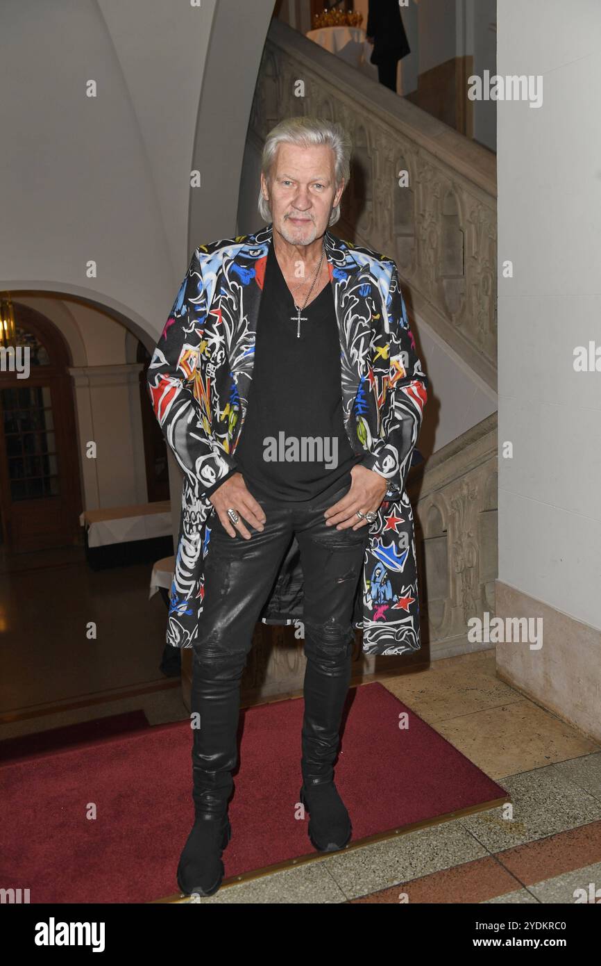 Johnny Logan bei der VERLEIHUNG GÖTZ GEORGE PREIS 2024 im Haus der ...