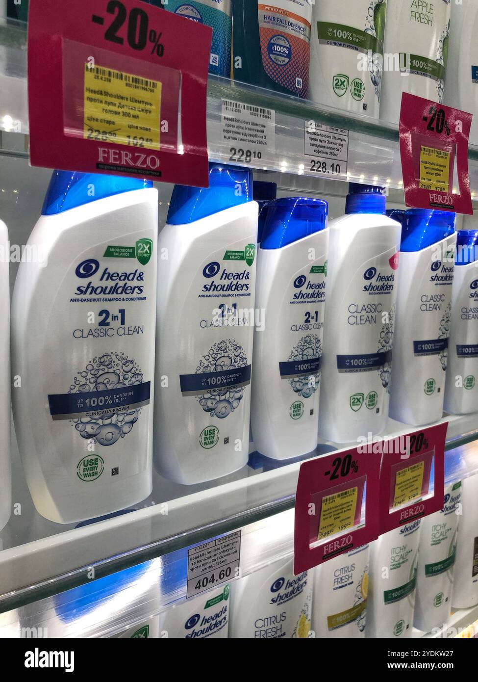 19.10.2024, Ukraine, Kharkov. Various variants of Head and Shoulders ...