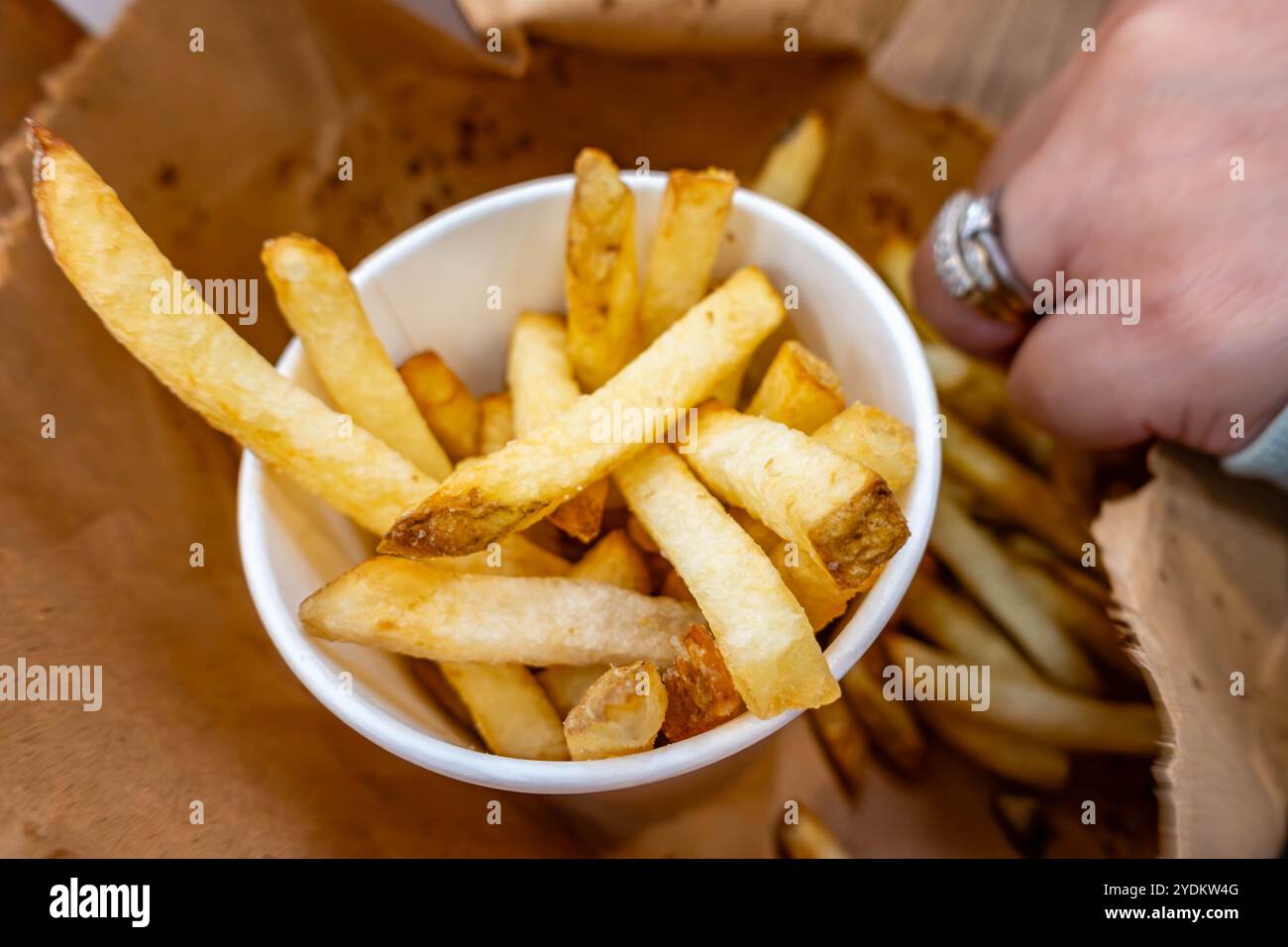 Chips in fast food restaurant hi-res stock photography and images - Alamy