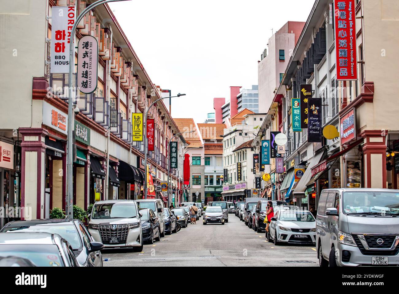 Shophouses and restaurants in Liang Seah Street in Bugis, Singapore ...