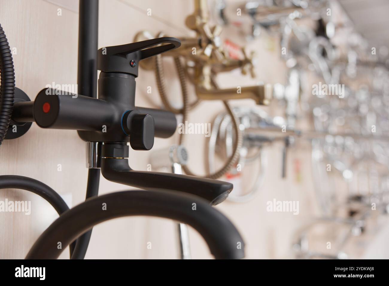 Modern kitchen display hardware store hi-res stock photography and ...