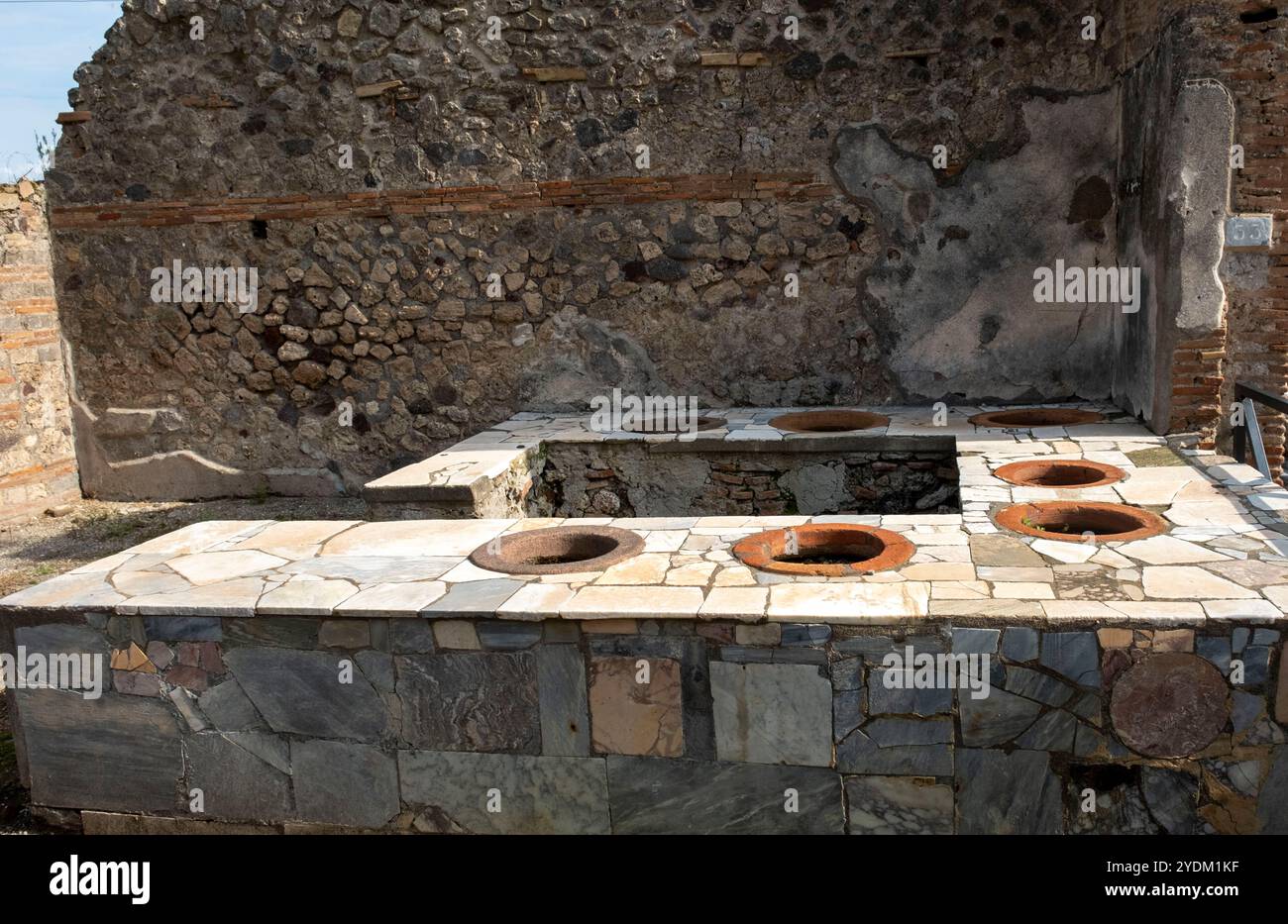 Cooking pots in a Roman kitchen, Archaeological Park of Pompeii, Naples ...