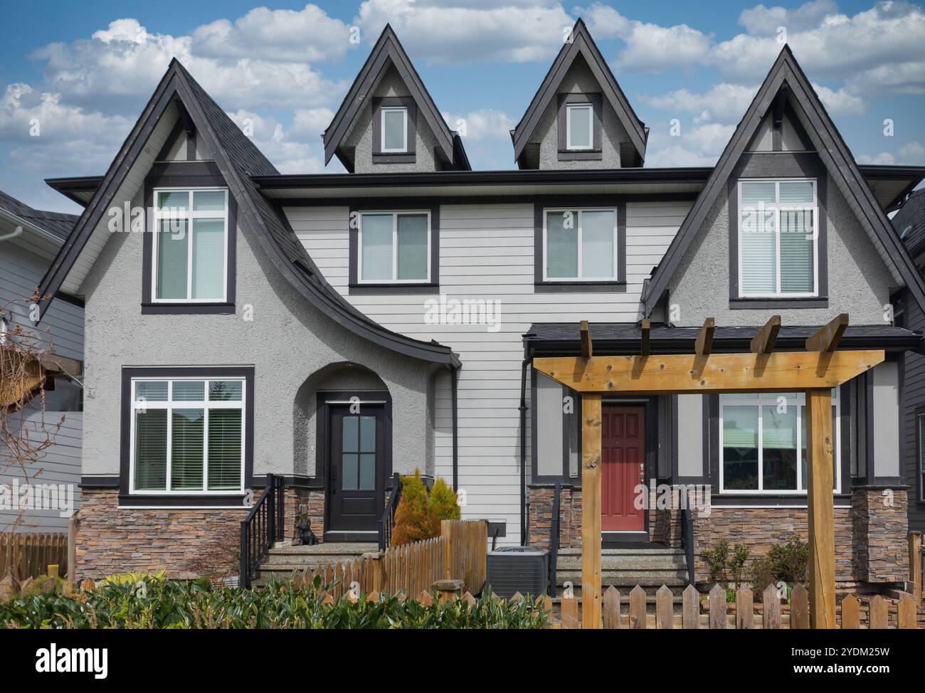 New Modern Apartment Buildings in Vancouver BC. Canadian modern ...