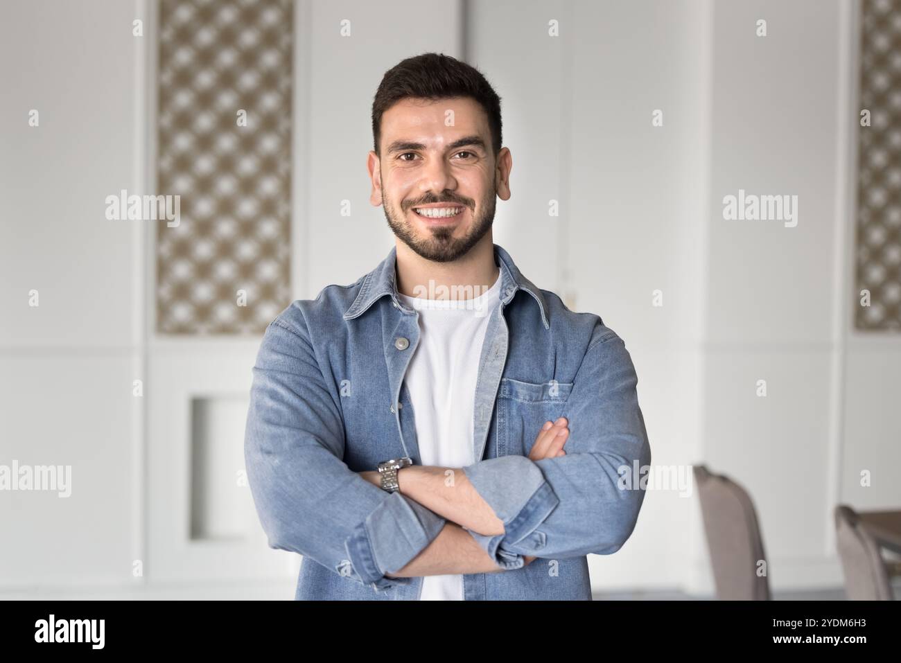 Portrait handsome arab man standing hi-res stock photography and images ...
