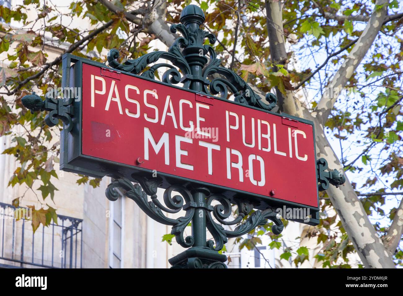 Underground subway sign hi-res stock photography and images - Alamy