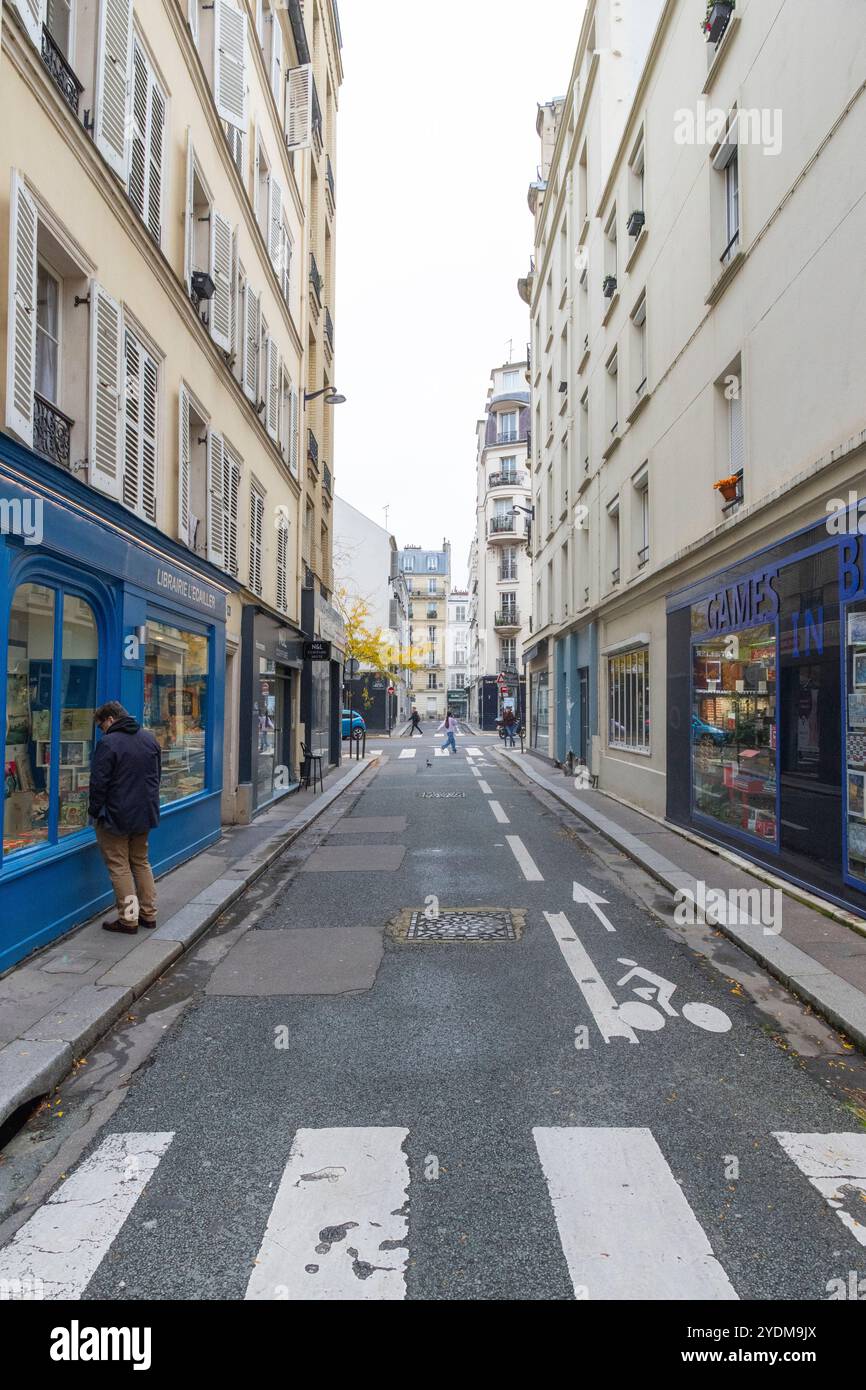 Paris city street view Stock Photo - Alamy