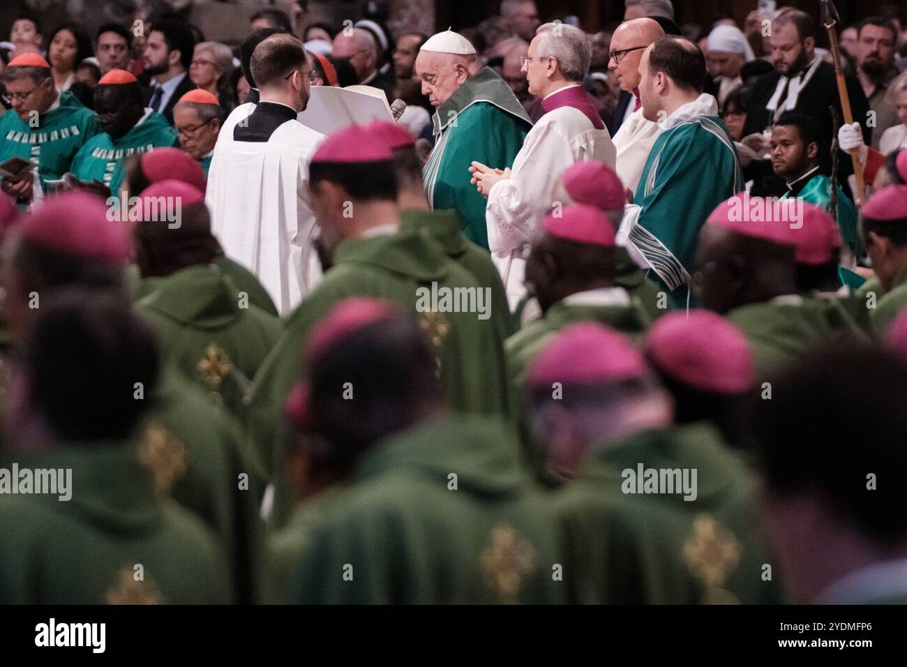 Vatican, conclusion of the Synod. Pope Francis participates at the mass ...