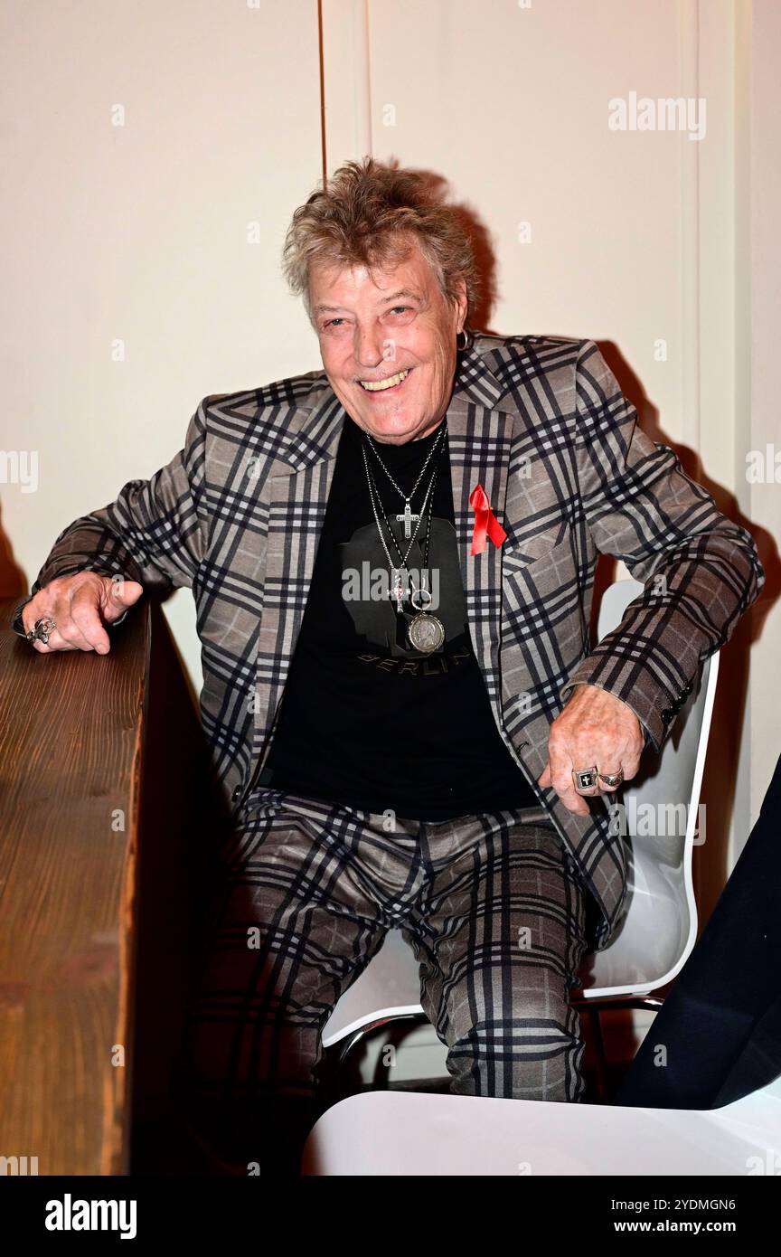 Dieter Quaster Hertrampf bei der 16. Hope Gala 2024 im Schauspielhaus ...