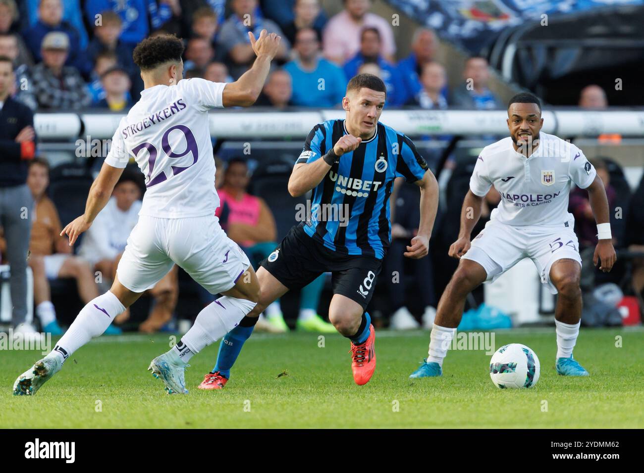Brugge, Belgium. 27th Oct, 2024. Anderlecht's Mario Stroeykens, Club's ...