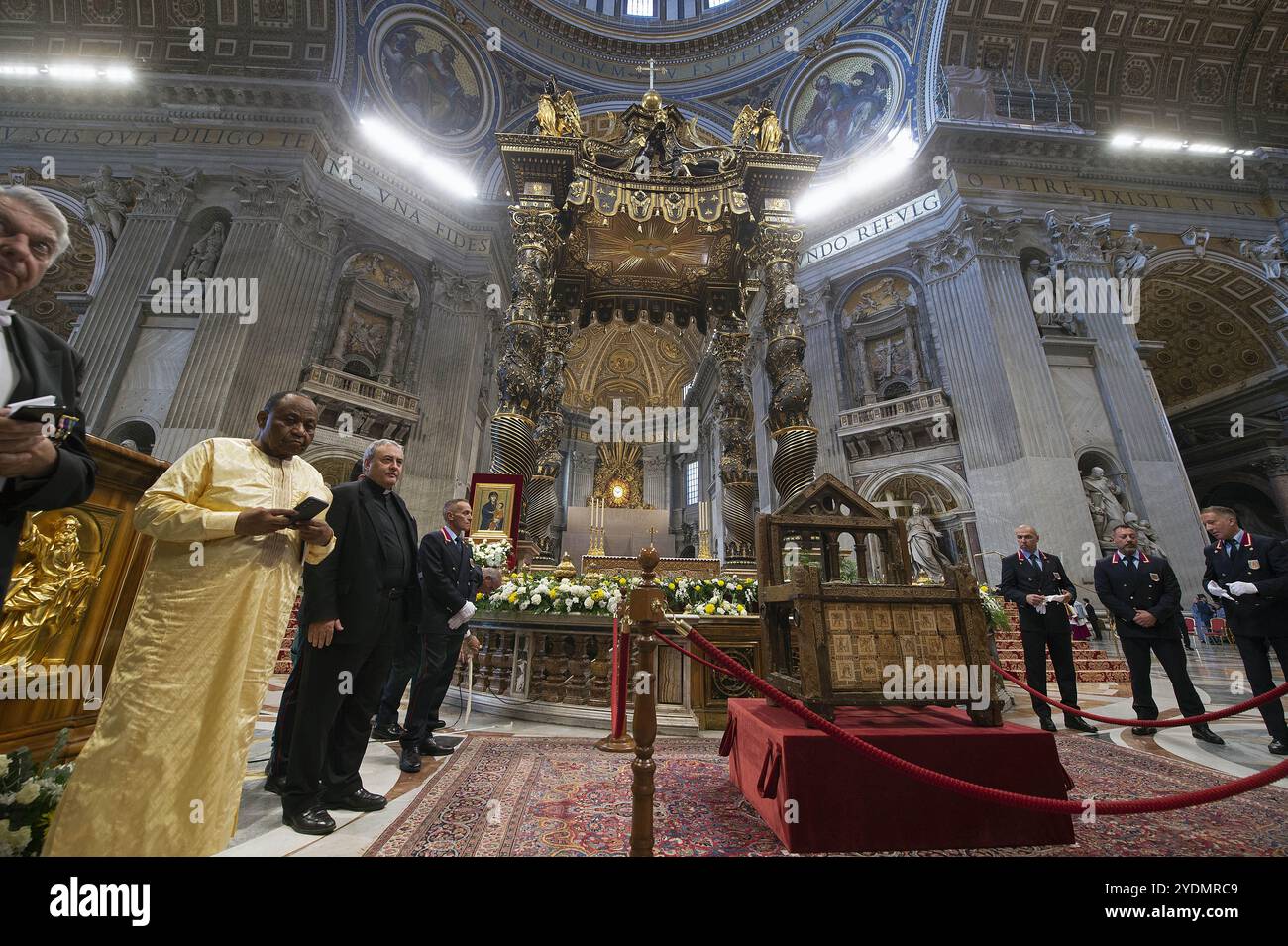 **NO LIBRI** Italy, Rome, Vatican, 2024/10/27.the relic of a wooden ...