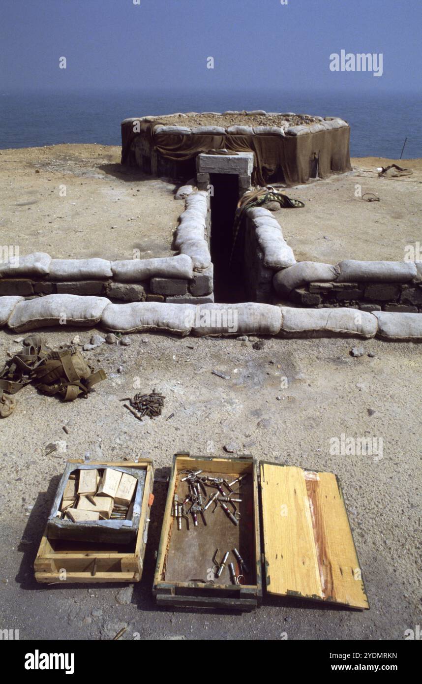First Gulf War: 10th March 1991 Abandoned Iraqi defences on Anjafa ...