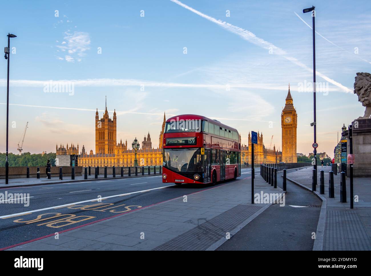 Bdouble decker bus hi-res stock photography and images - Alamy