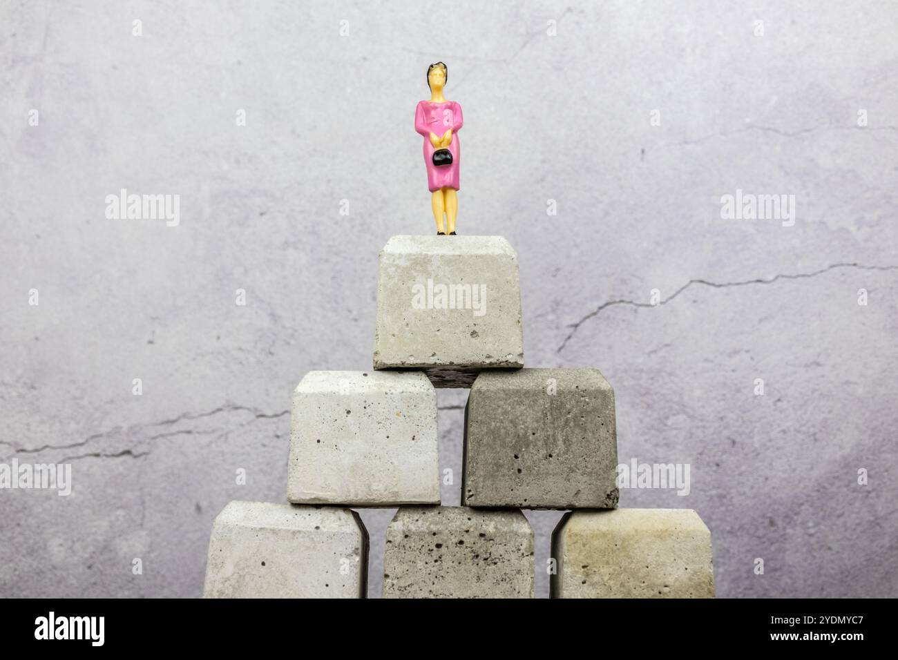 Woman construction concrete hi-res stock photography and images - Alamy