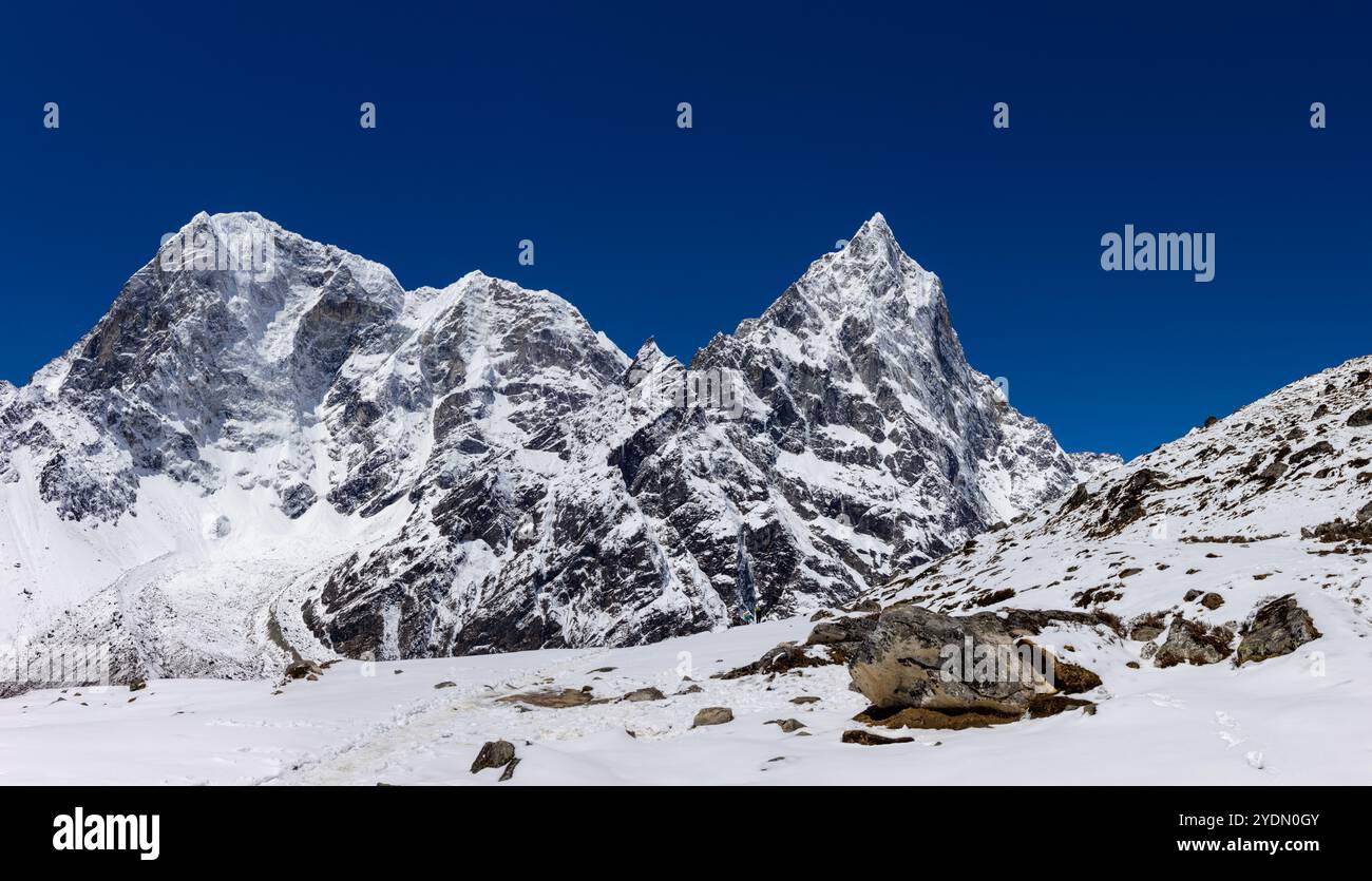 Panorama wide photo of Himalayas mountains in Nepal at Everest Base ...