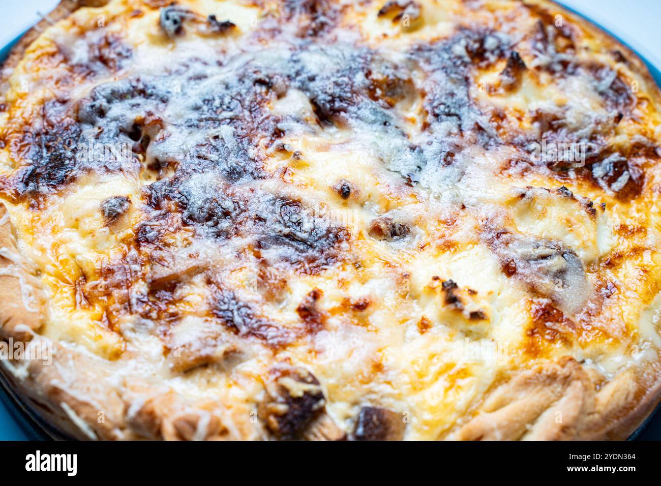 Burnt quiche hi-res stock photography and images - Alamy