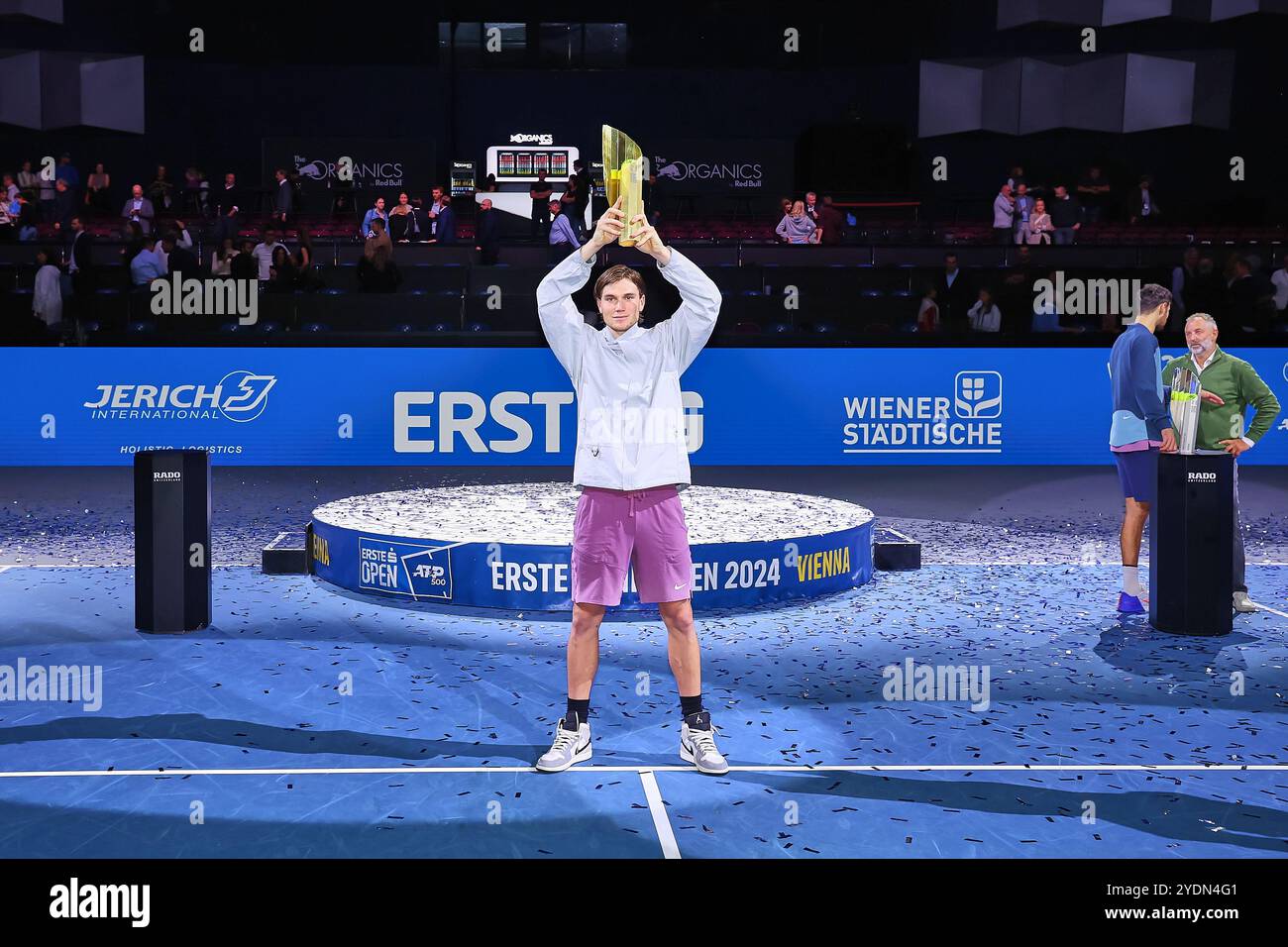 Jack draper 2024 trophy hi-res stock photography and images - Alamy