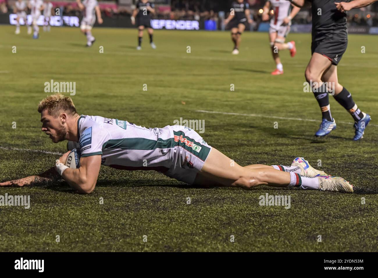 Ollie hassell collins leicester rugby hi-res stock photography and ...