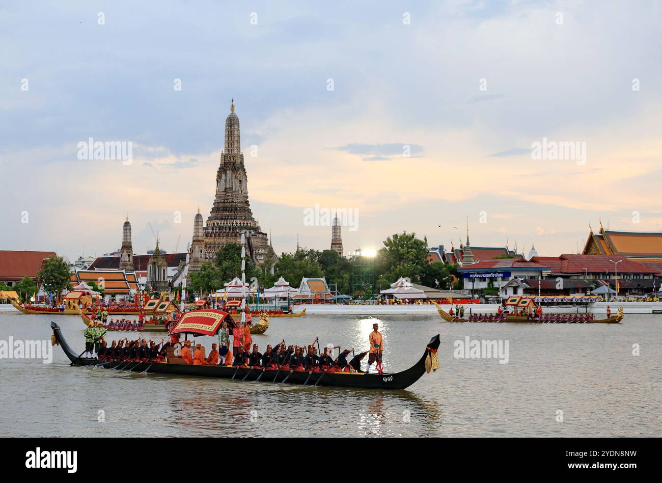 Royal Barge procession on Chao Praya river, Bangkok Stock Photo - Alamy