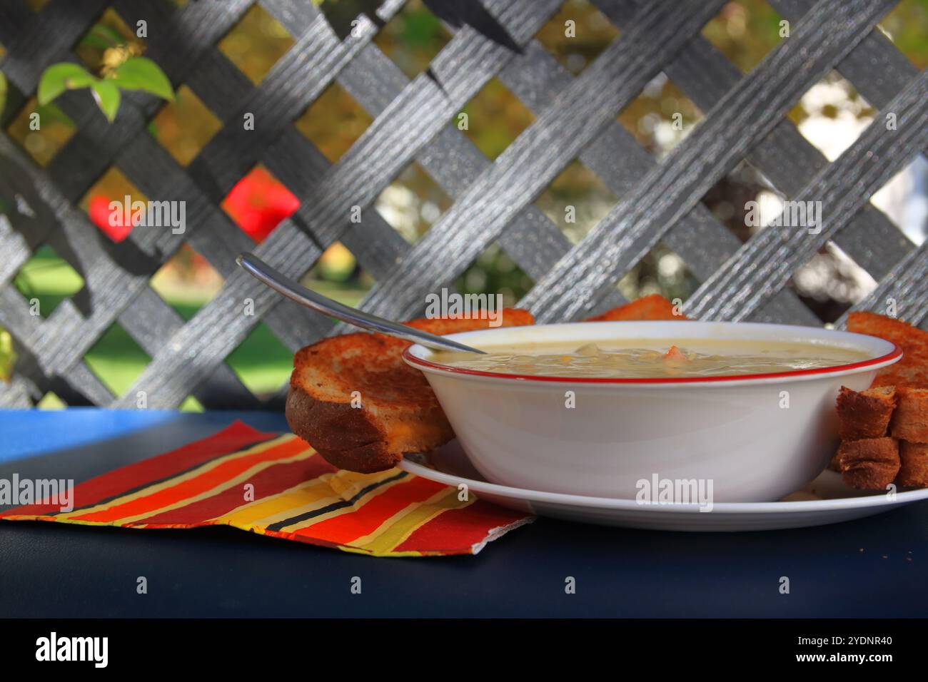 Outdoor soup hi-res stock photography and images - Alamy