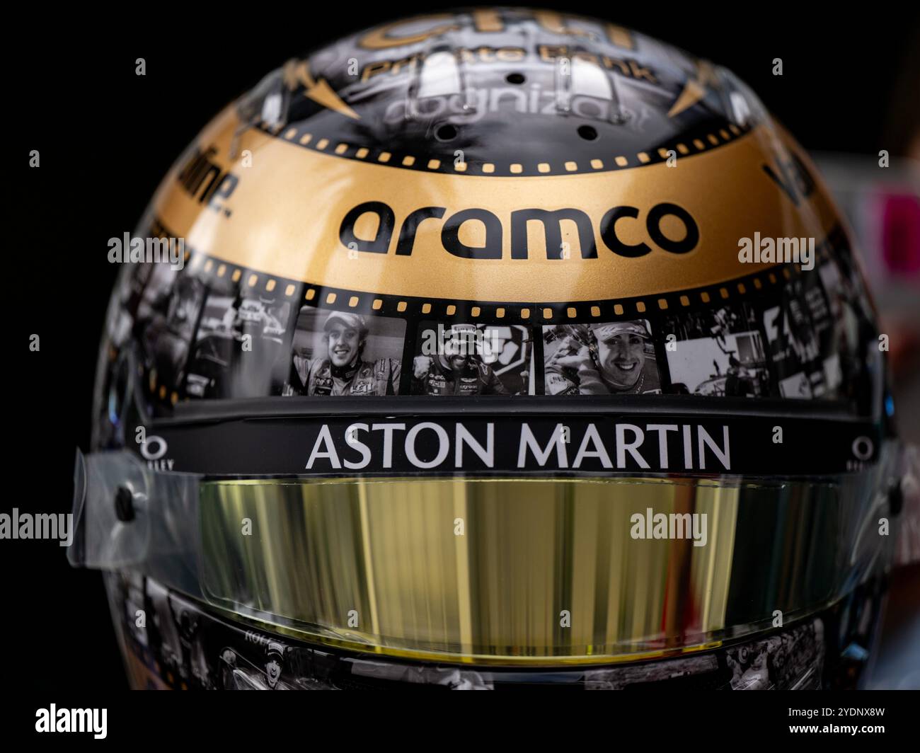 Helm im Spezialdesign zum 400. Grand Prix von Fernando Alonso (Aston ...