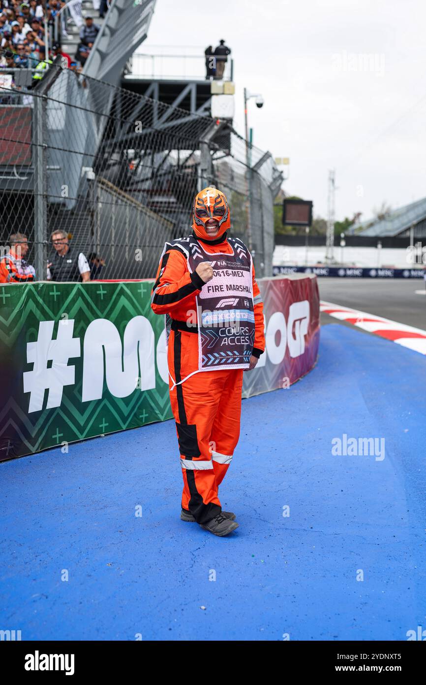 A marshall during the Formula 1 Gran Premio de la Ciudad de Mexico 2024 ...