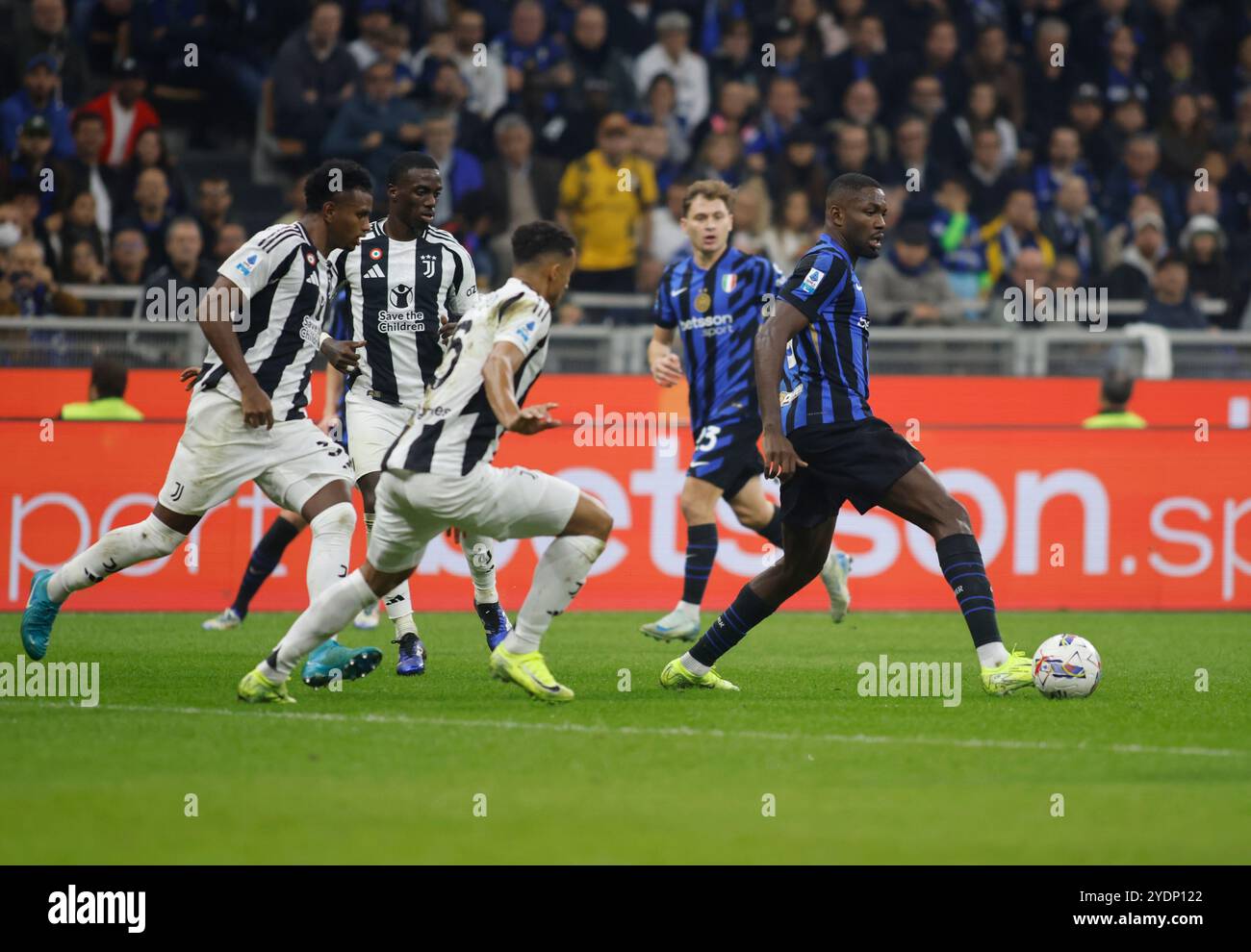 Atmosfera da derby full stadium hi-res stock photography and images - Alamy