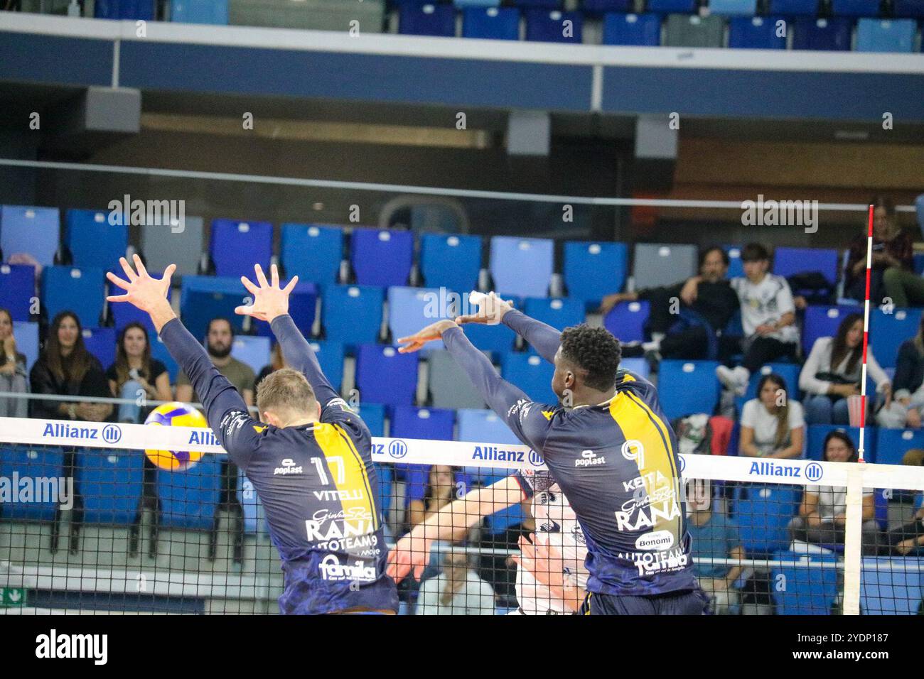 MONSTER BLOCK MARCO VITELLI AND NOUMORY KEITA (RANA VERONA) during ...