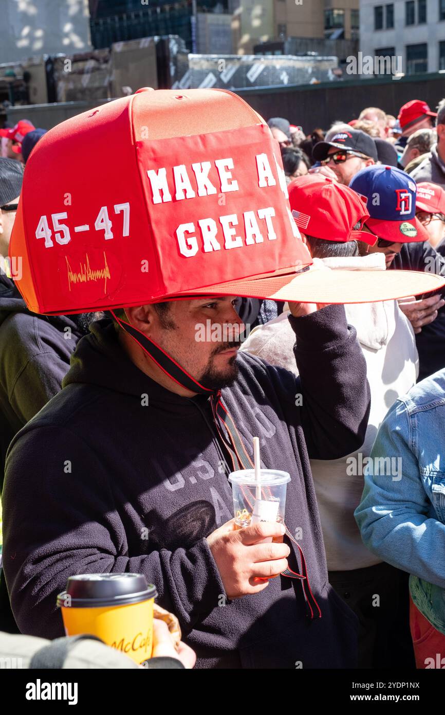 Huge maga cap hi-res stock photography and images - Alamy