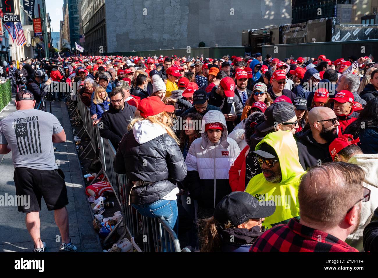 New York, NY, USA. 27th Oct, 2024. Crowds of supporters of Donald Trump ...