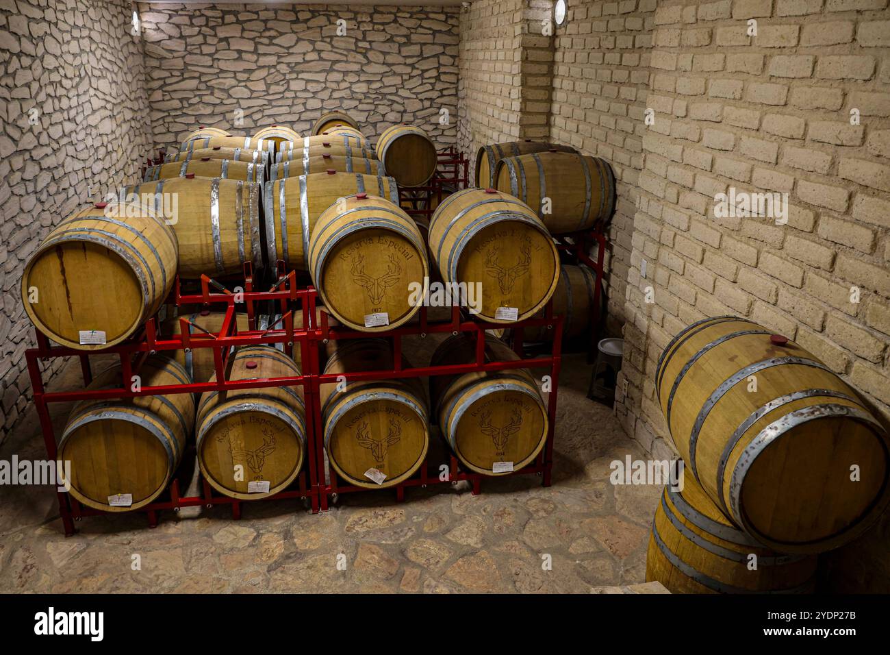 Alcohol de madera hi-res stock photography and images - Alamy