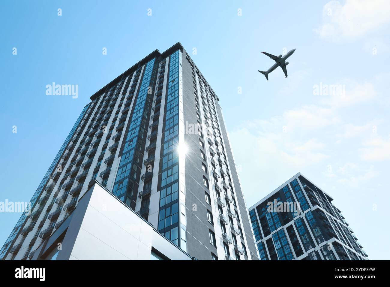 Flying over housing complex new hi-res stock photography and images - Alamy